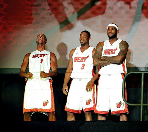 LeBron James, Dwyane Wade & Chris Bosh Miami Celebration - Rap Radar