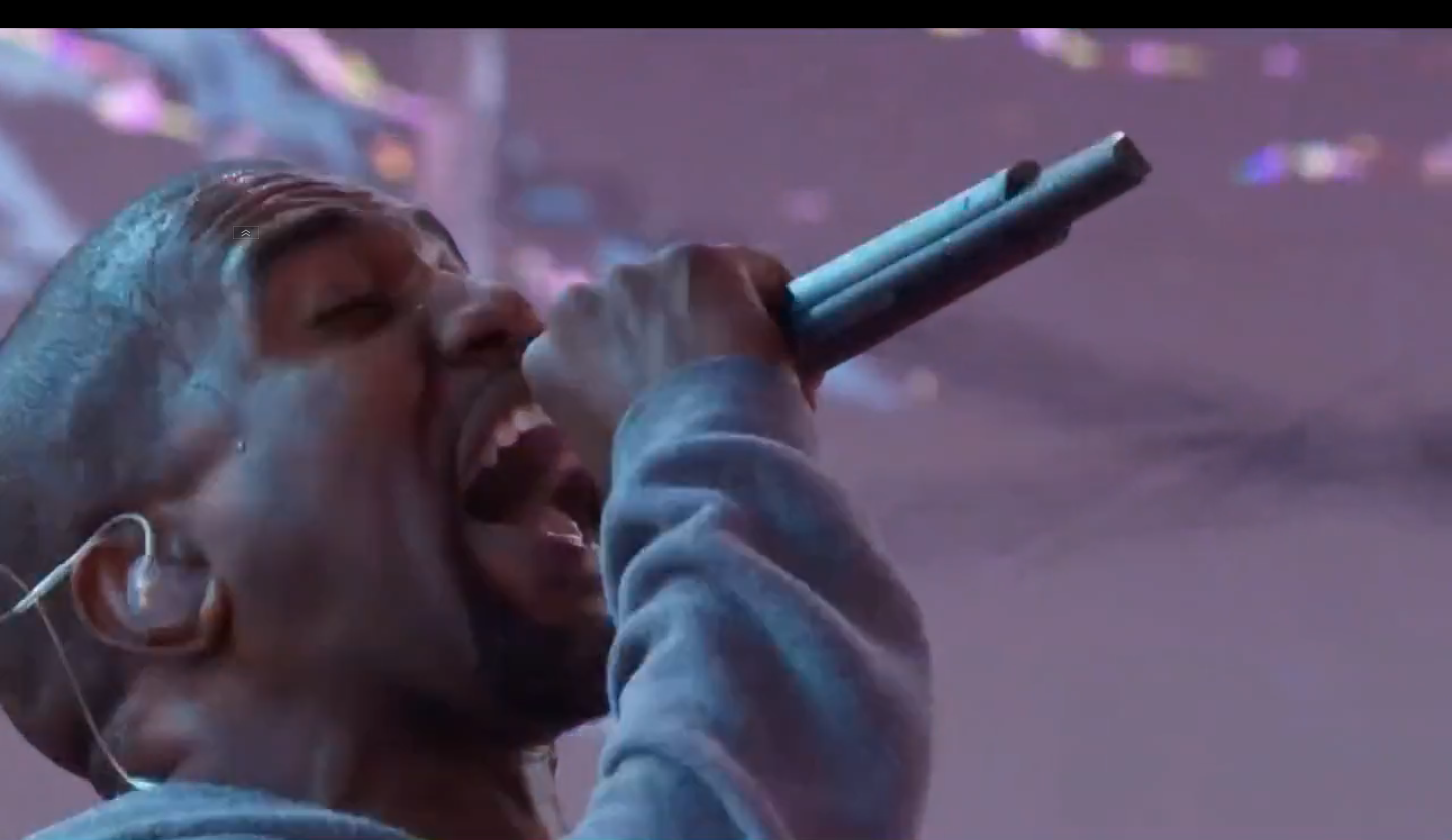 Kanye Performs At World AIDS Day Concert - Rap Radar