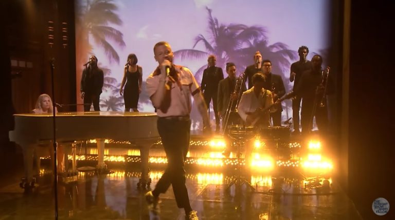 Macklemore & Skylar Grey “Glorious” On ‘The Tonight Show’ - Rap Radar