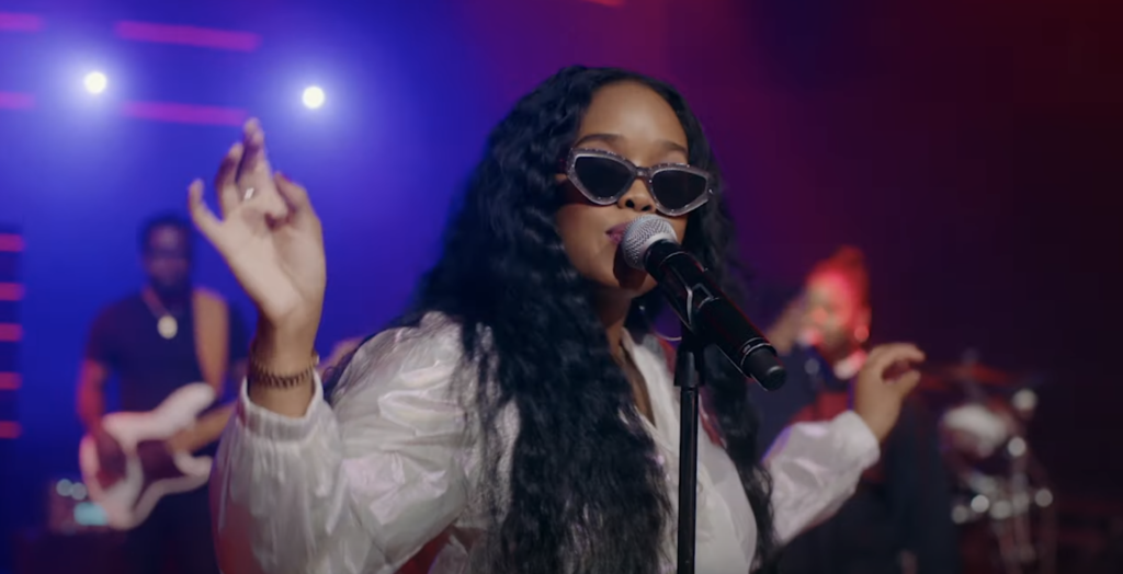 H.E.R. “Damage” On Jimmy Kimmel Live! - Rap Radar