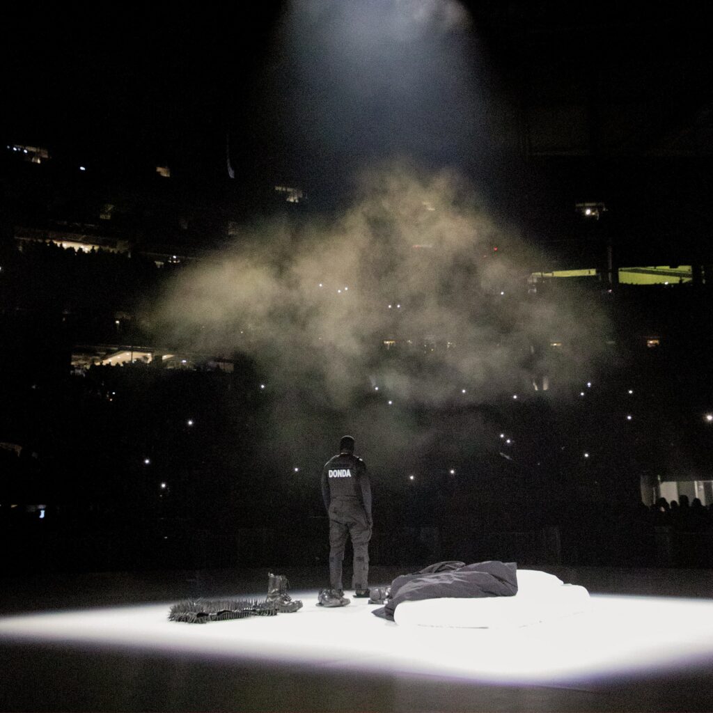 Kanye West ‘Donda’ Debuts At No. 1 On Billboard 200 Charts - Rap Radar