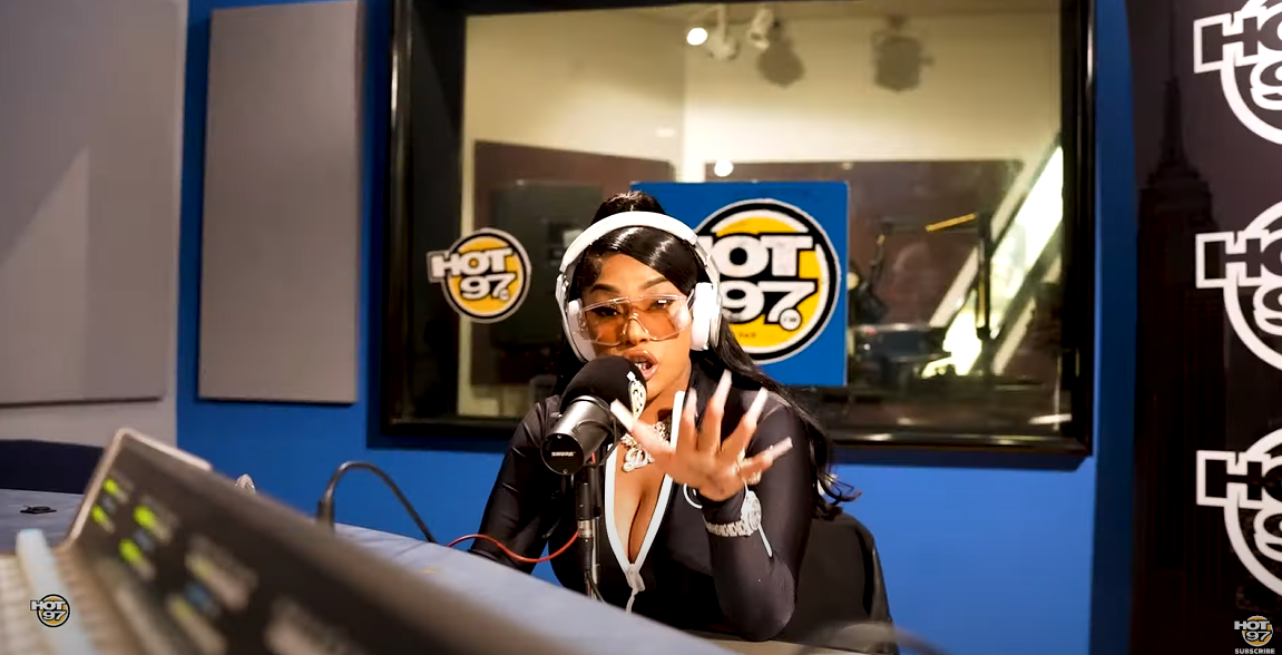Stefflon Don Funkmaster Flex Freestyle - Rap Radar